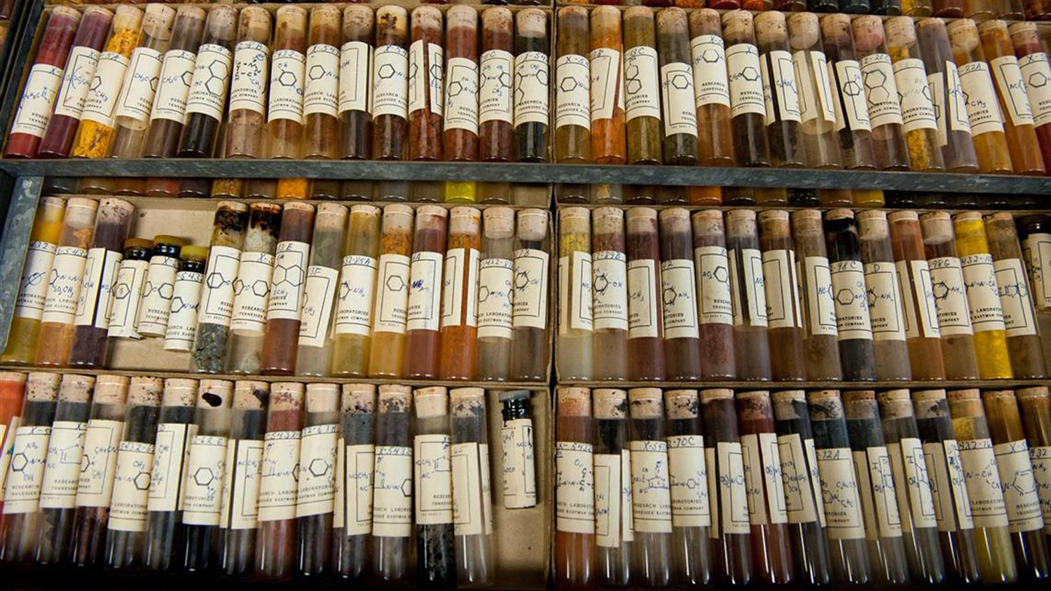 Researchers Release First Chemical Map of Dyes from Historic Dye ...